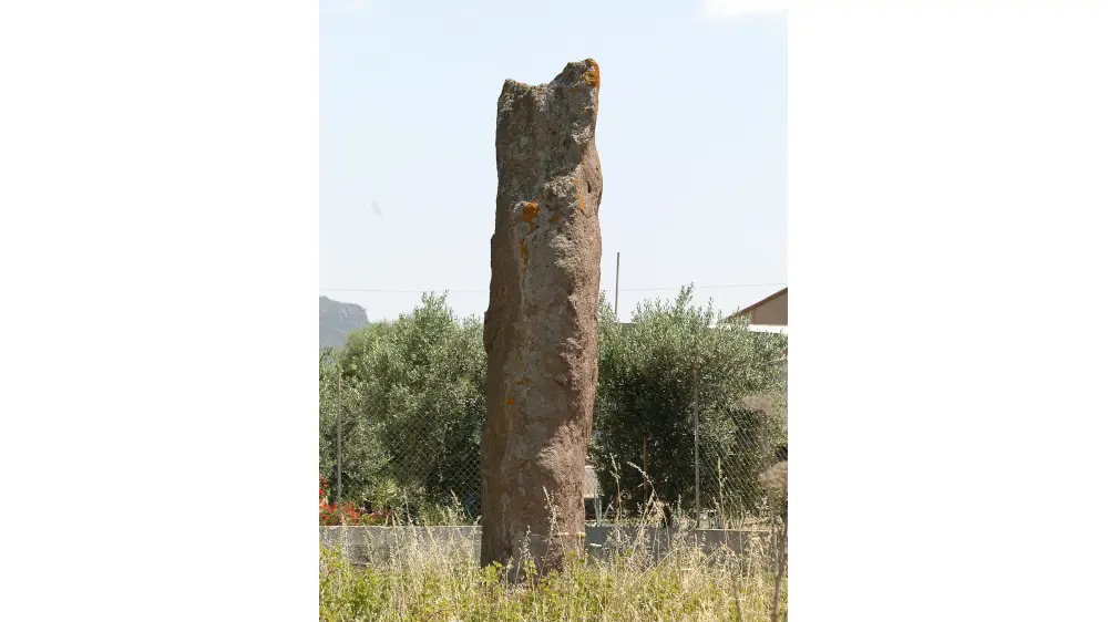 Luxìa Rabiosa, l'avara donna che Iddio trasformò in pietra - L'Unione ...