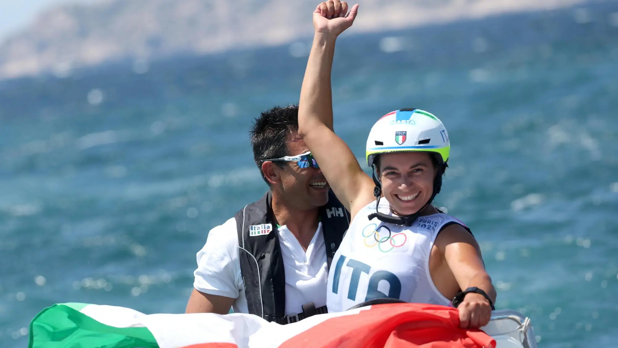Olimpiadi, la cagliaritana Marta Maggetti medaglia d'oro nel windsurf