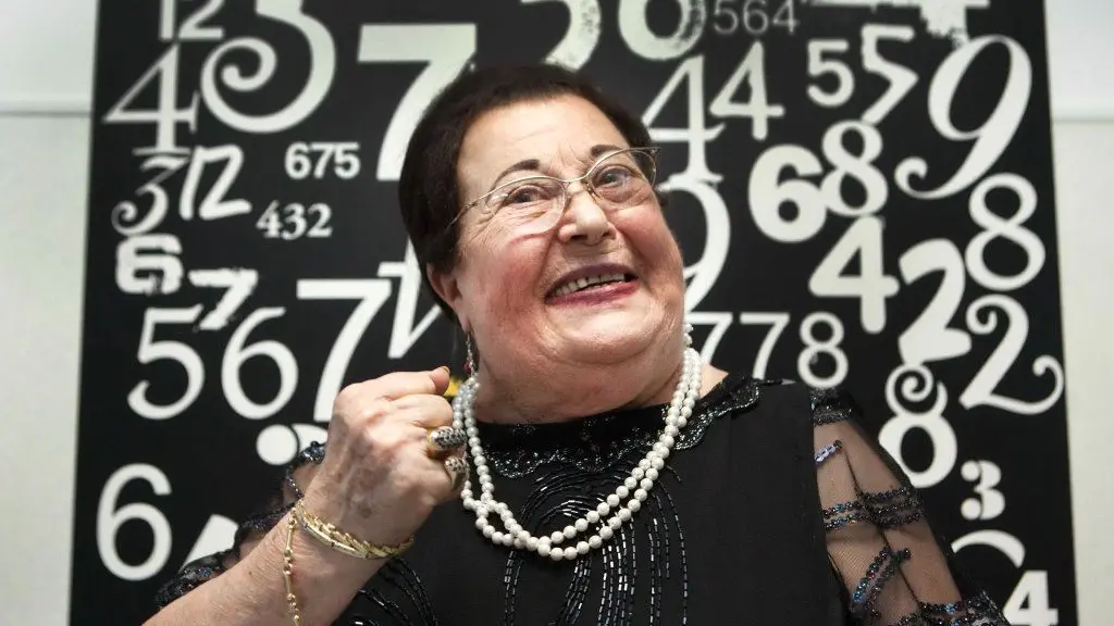 Dentro l'altro mondo di Maria Montagna La donna che aiuta i meno ...