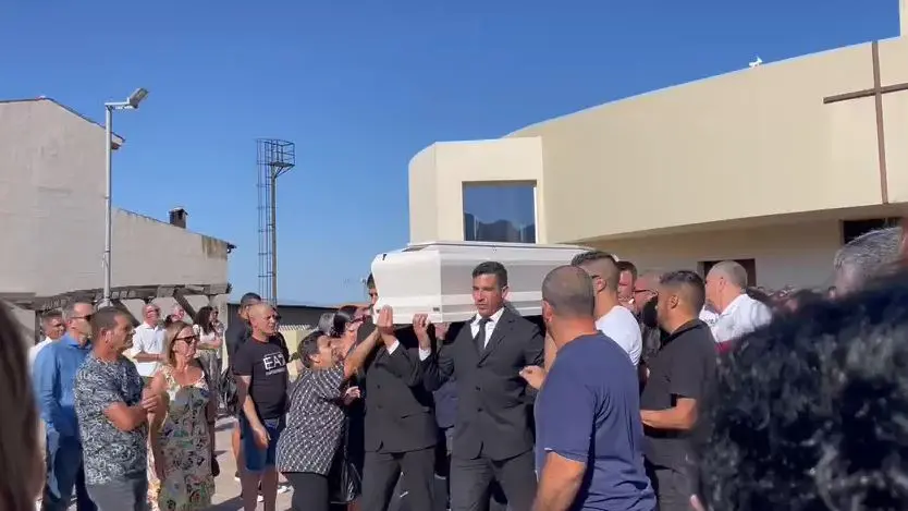 Addio a Luca Mameli, tutta Capoterra si stringe attorno ai familiari ...