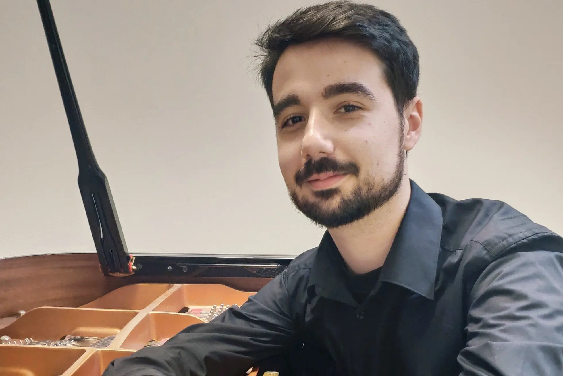 撒丁岛音乐学院“当代之夜”的两位年轻钢琴家 - L'Unione Sarda Chinese