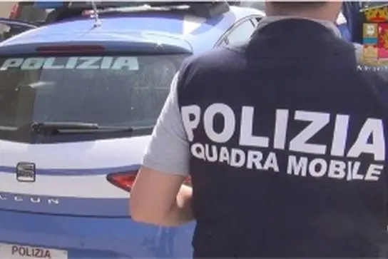 Er Erschießt Und Tötet Seine Behinderte Tochter Und Nimmt Sich Dann Das