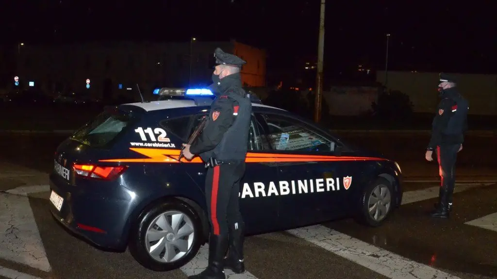 Carbonia: in casa marijuana, una pistola e una bomba carta - L'Unione ...
