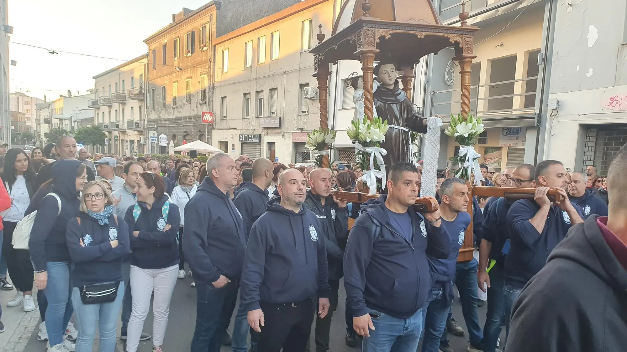 Macomer, folla per il pellegrinaggio sulla montagna - L'Unione Sarda.it