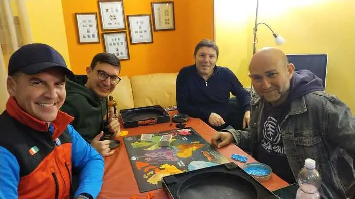 Quartu, Luca Miscali conquista il mondo: è campione di Risiko - L ...