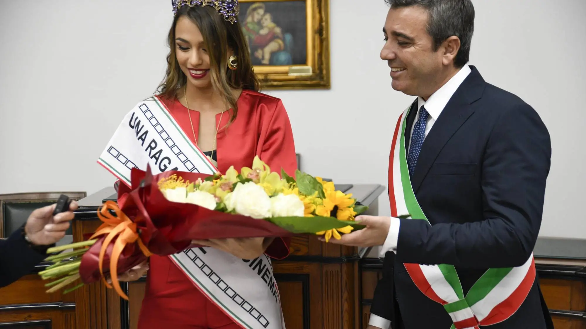 Senorbì, la “reginetta” Serena Caredda ricevuta in Consiglio comunale