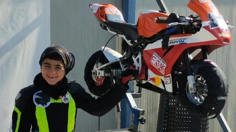 Little Matteo Angius leaves Sardinia to become a minibike champion - L ...