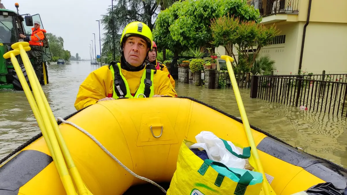 «Ten days as displaced people, and still without electricity», the ...