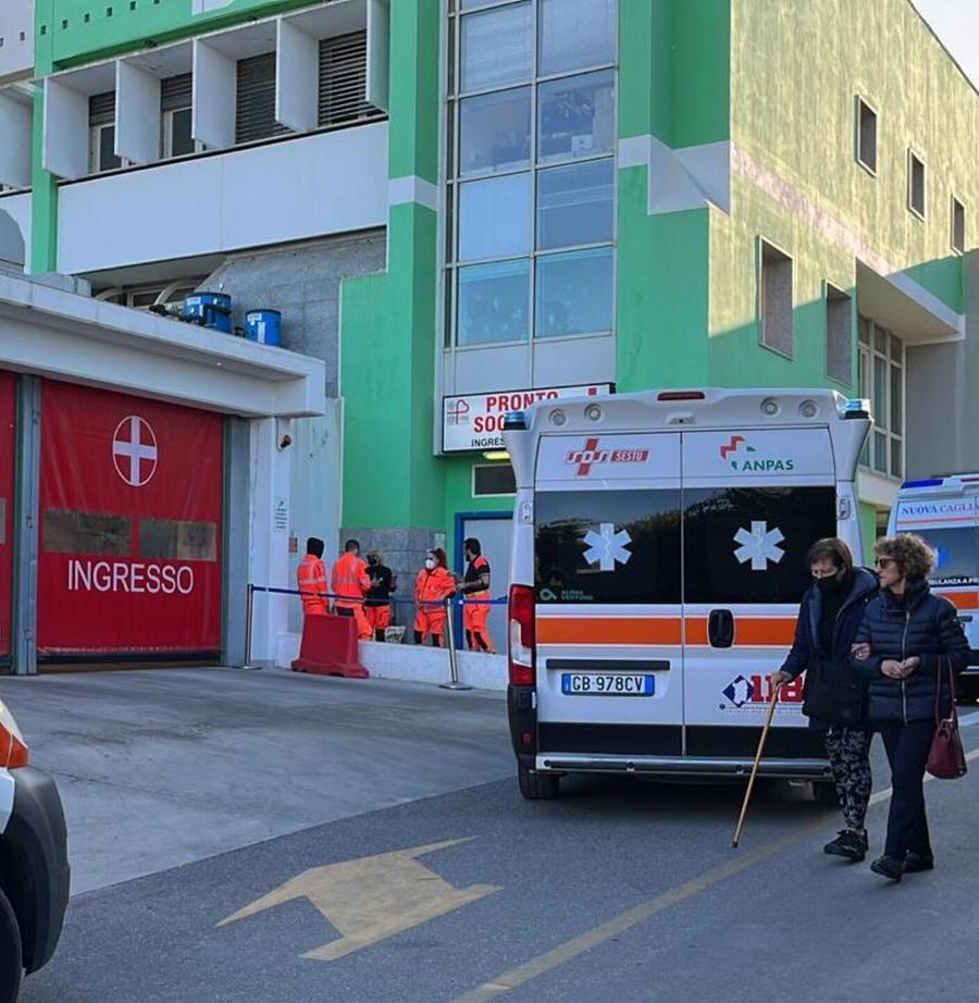 Emergency room overcrowding strains Monserrato Policlinico due to ...