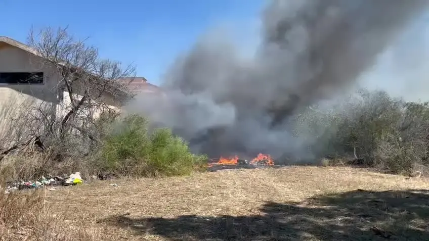 Cagliari, grosso incendio tra capannoni in disuso di viale Elmas - L ...