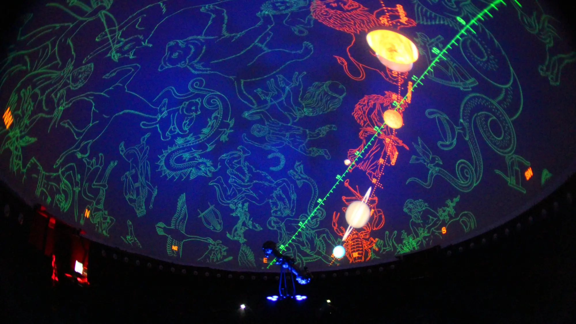 Das Planetarium Unione Sarda stellt sein Programm den Schulen vor