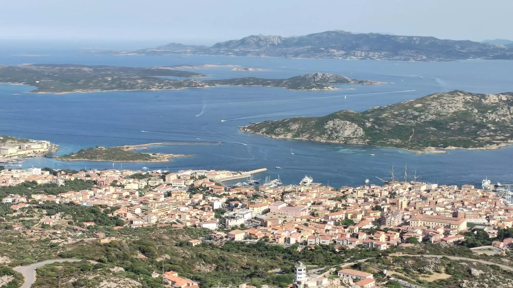 La Maddalena: e la baia di Mezzoschifo divenne Agincourt. I preparativi ...