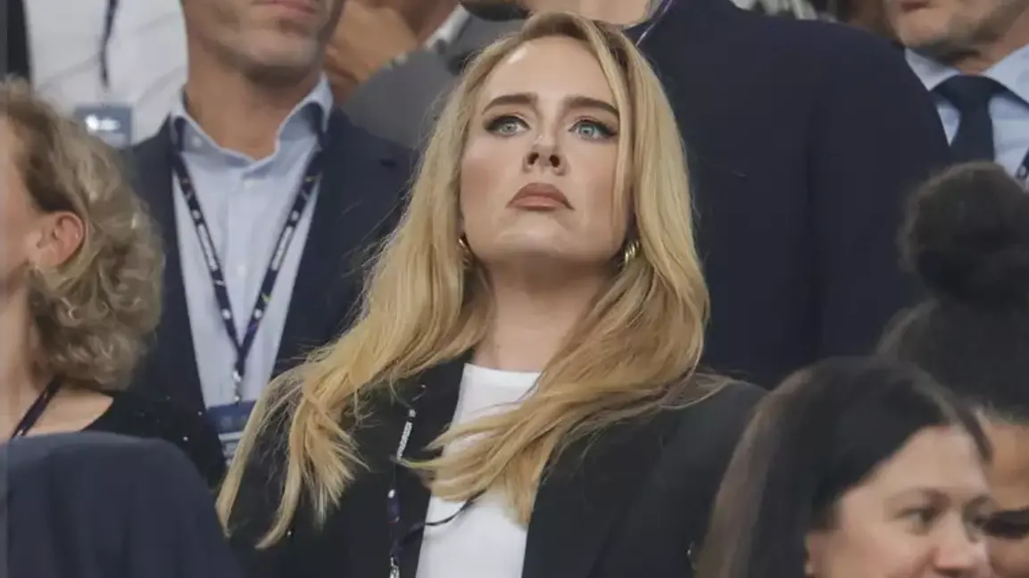 Adele Says Goodbye to Fans: "I'm Taking a Long Break" - L'Unione Sarda ...