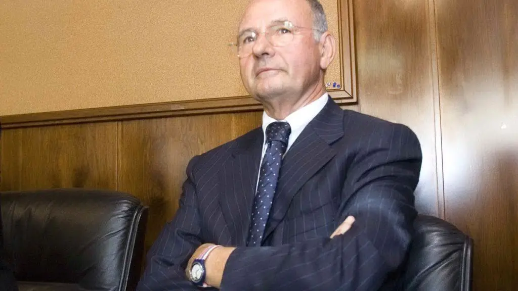 Mario Floris, l'emozione dell'addio: "Come il mio primo giorno, 45 anni ...