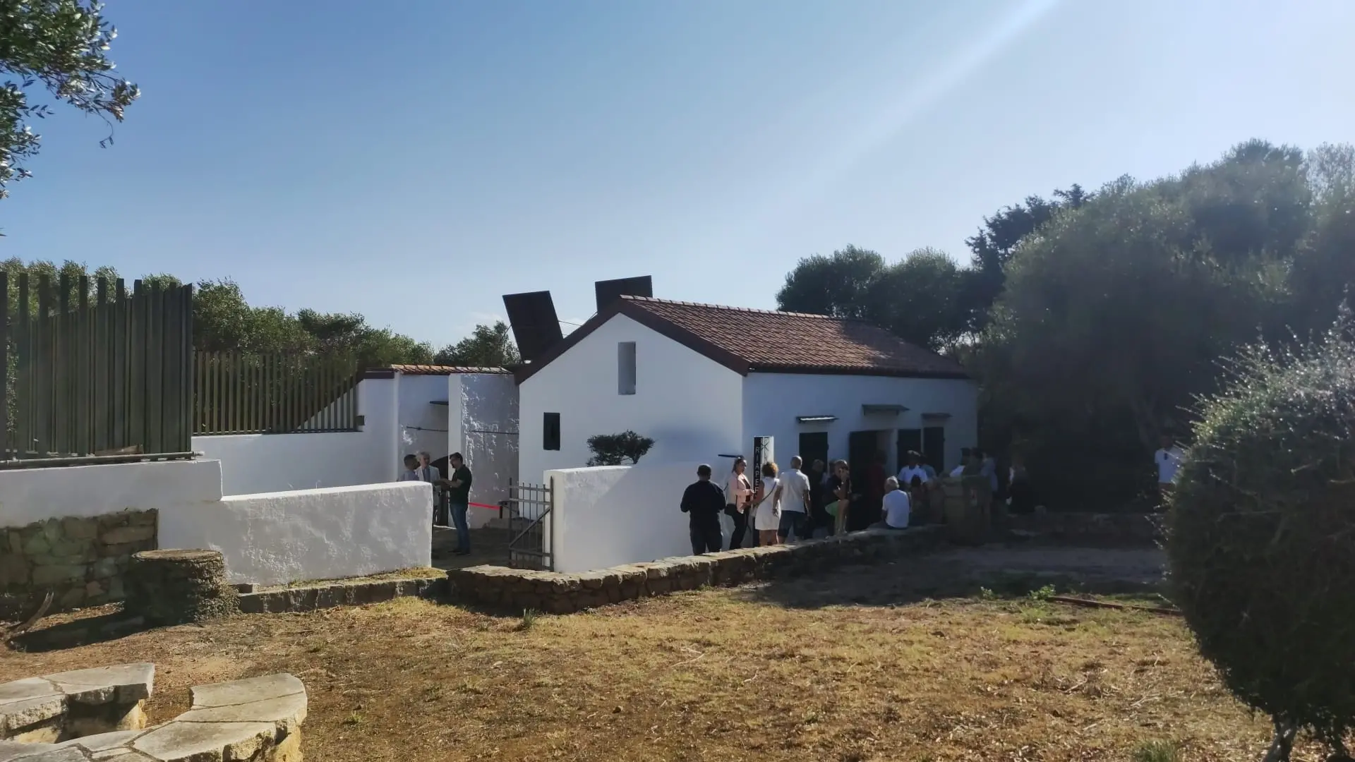 In the new exhibition space in Caprera the photographic exhibition ...