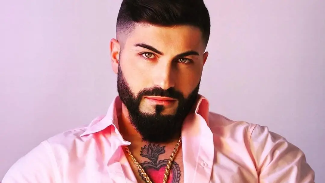 Neomelodic singer Carmine Diamante dies after being struck by an ...