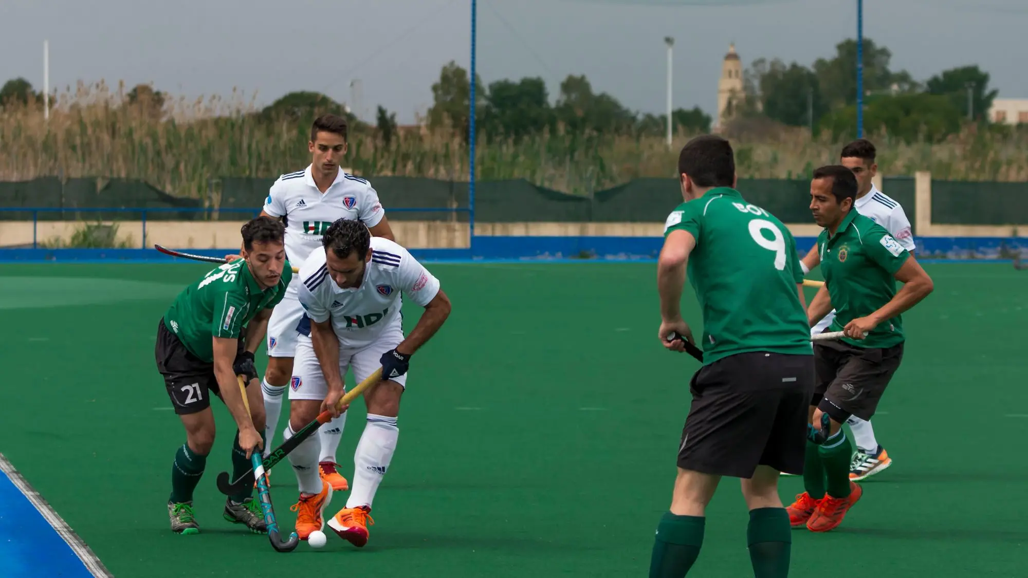 Amsicora e Ferrini, derby tra conferme e riscatti