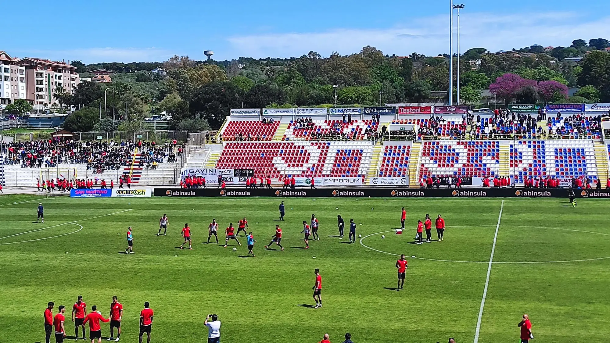 Calcio, serie C: Torres e Latte Dolce festeggiano con un'amichevole