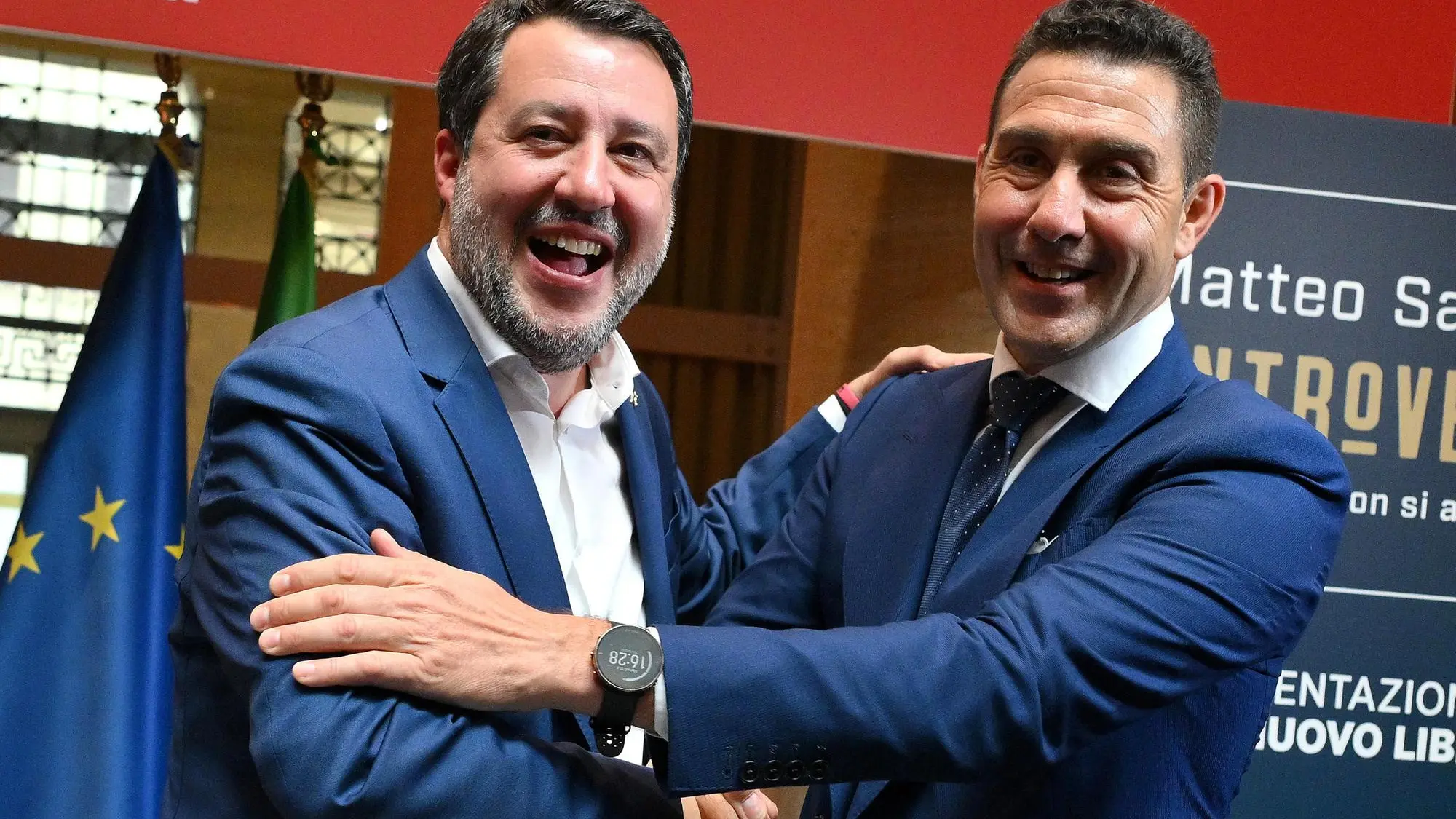 Vannacci lands in Sardinia: «My movement is growing» - L'Unione Sarda ...