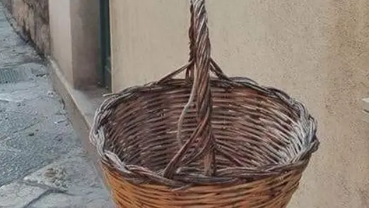 Cocaine dropped from terraces into baskets: 7 arrests