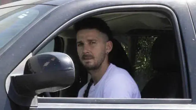 L'attore di Transformers barcolla per strada: la polizia lo arresta - L ...