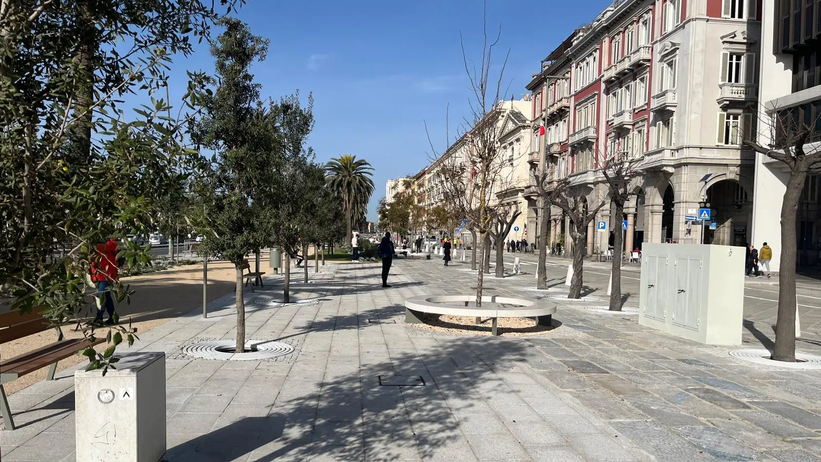 Via Roma a Cagliari, il parere dei negozianti