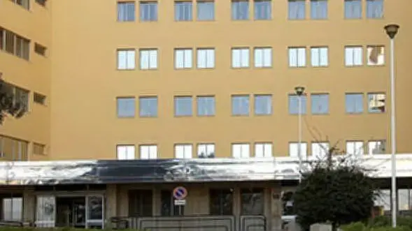 Cagliari, sale operatorie a singhiozzo all'ospedale Businco - L'Unione ... Cagliari, sale operatorie a singhiozzo all'ospedale Businco - L'Unione ...