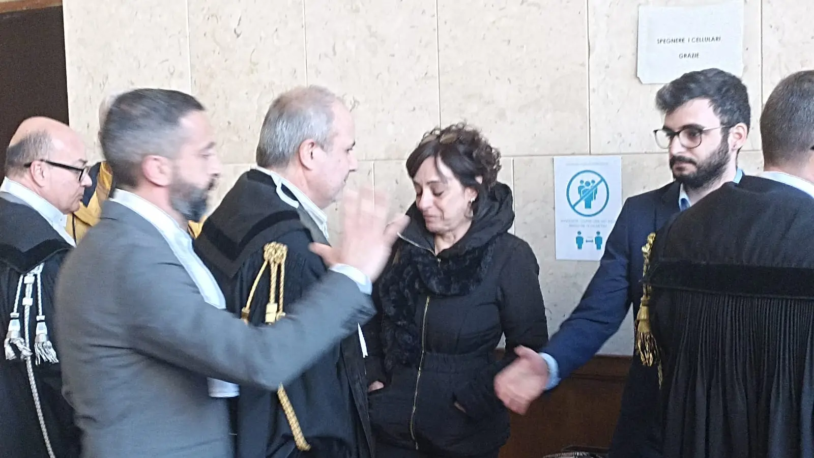 Mirko, killed to defend his mother in Tortolì, now the killer writes ...