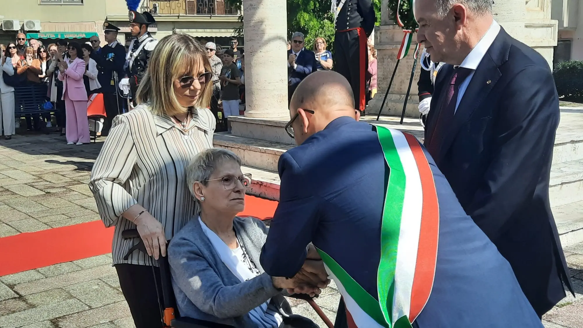 Oristano: the gold medal for civil valor to Vincenzo Curtale, hero of ...