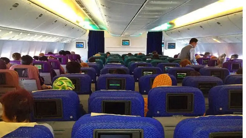 Aereo scomparso, nuova ipotesi:la rotta cambiata con un pc a bordo? - L ...