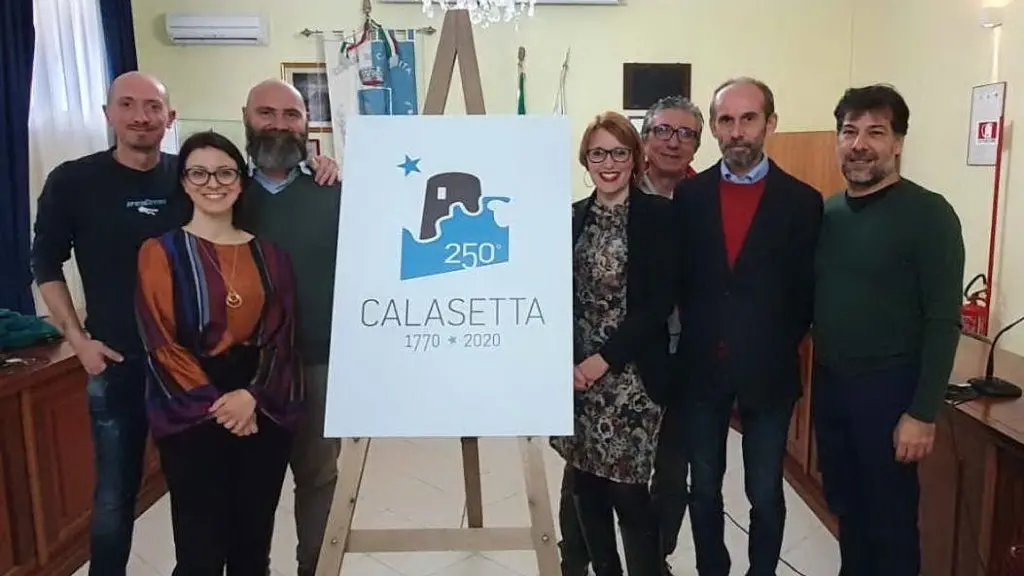 Calasetta: ecco il logo per i 250 anni del Comune - L'Unione Sarda.it