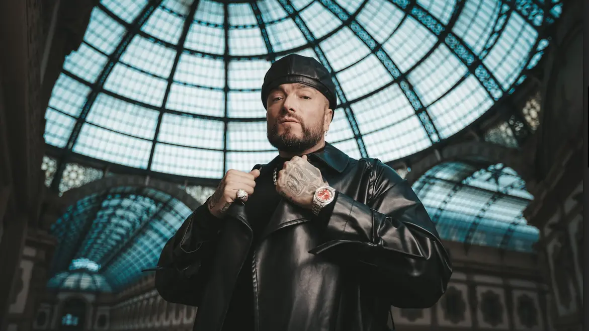 Guè Pequeno arrives at the Red Valley Festival: the Milanese rapper at ...