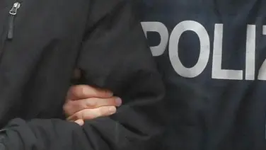 Milan, drug addict father takes his son from the hospital and flees ...