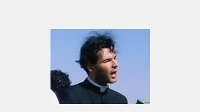 Gesico, un paese intero contro il parrocoDon Luca scappa scortato dai ...