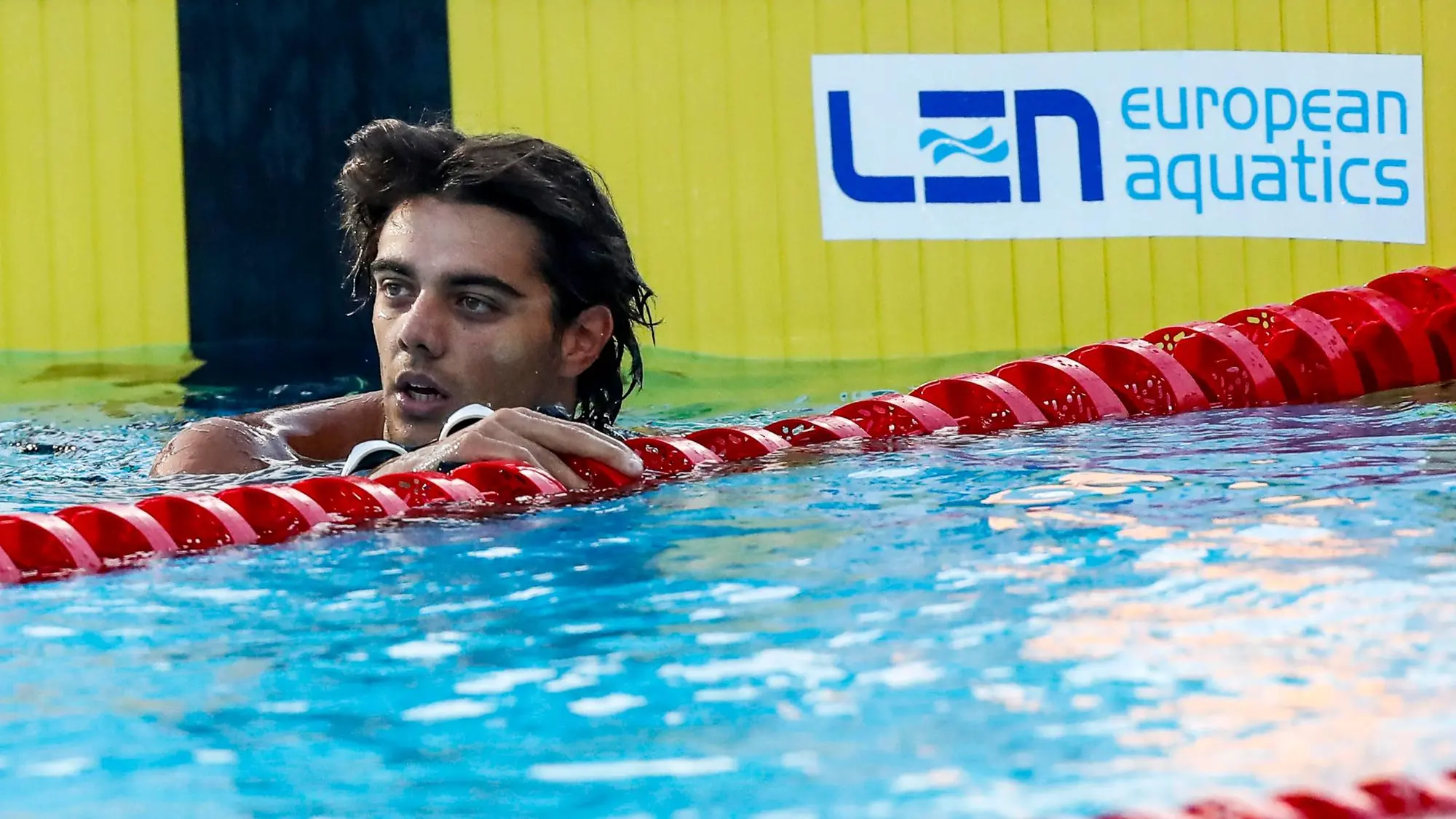 European swimming championships, another shower of blue medals: Ceccon ...