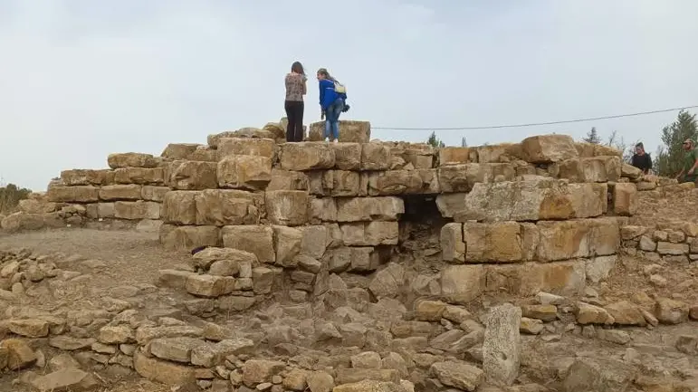 Mandas, proseguono gli scavi nell’area archeologica di Su Angiu