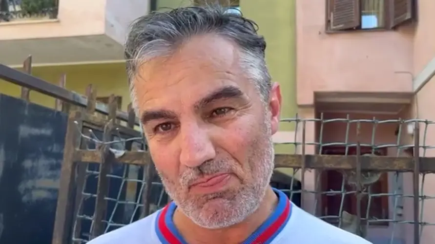 Puddu è di nuovo sindaco di Assemini: festa con la maglia del Cagliari ...