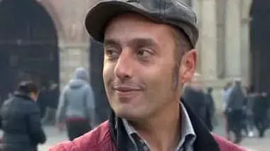 Non versava gli alimenti all'ex moglie, lo scrittore Brizzi ai lavori ...