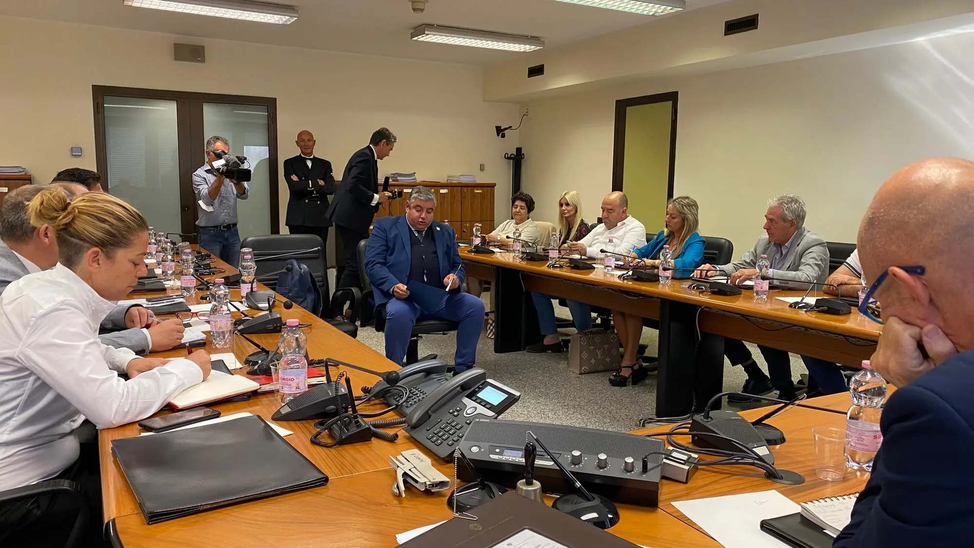 The new house plan arrives, Sanna: "Let's upgrade the existing one ...