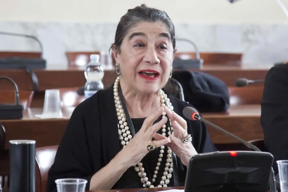 La Sardegna immobile (di Maria Antonietta Mongiu) - L'Unione Sarda.it