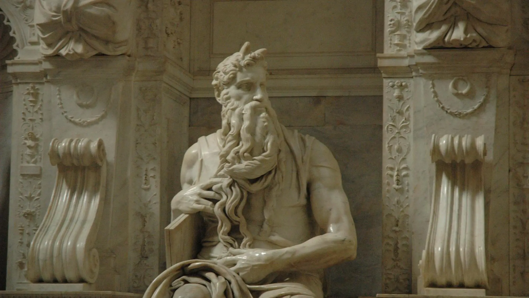 Why did Michelangelo sculpt Moses with horns? - L'Unione Sarda English