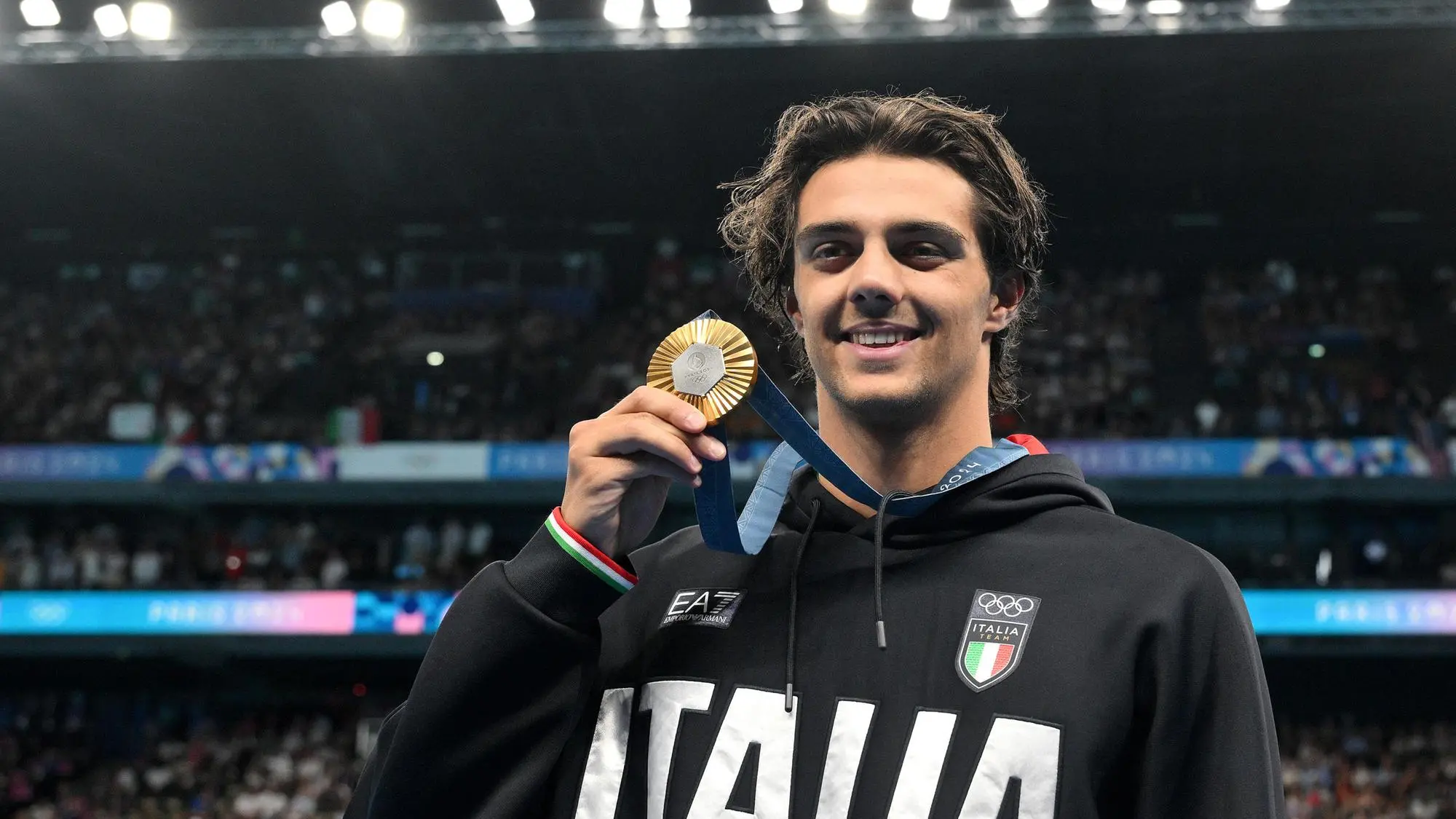 Legendary Ceccon, Italy triumphs in Paris: gold in the 100m backstroke