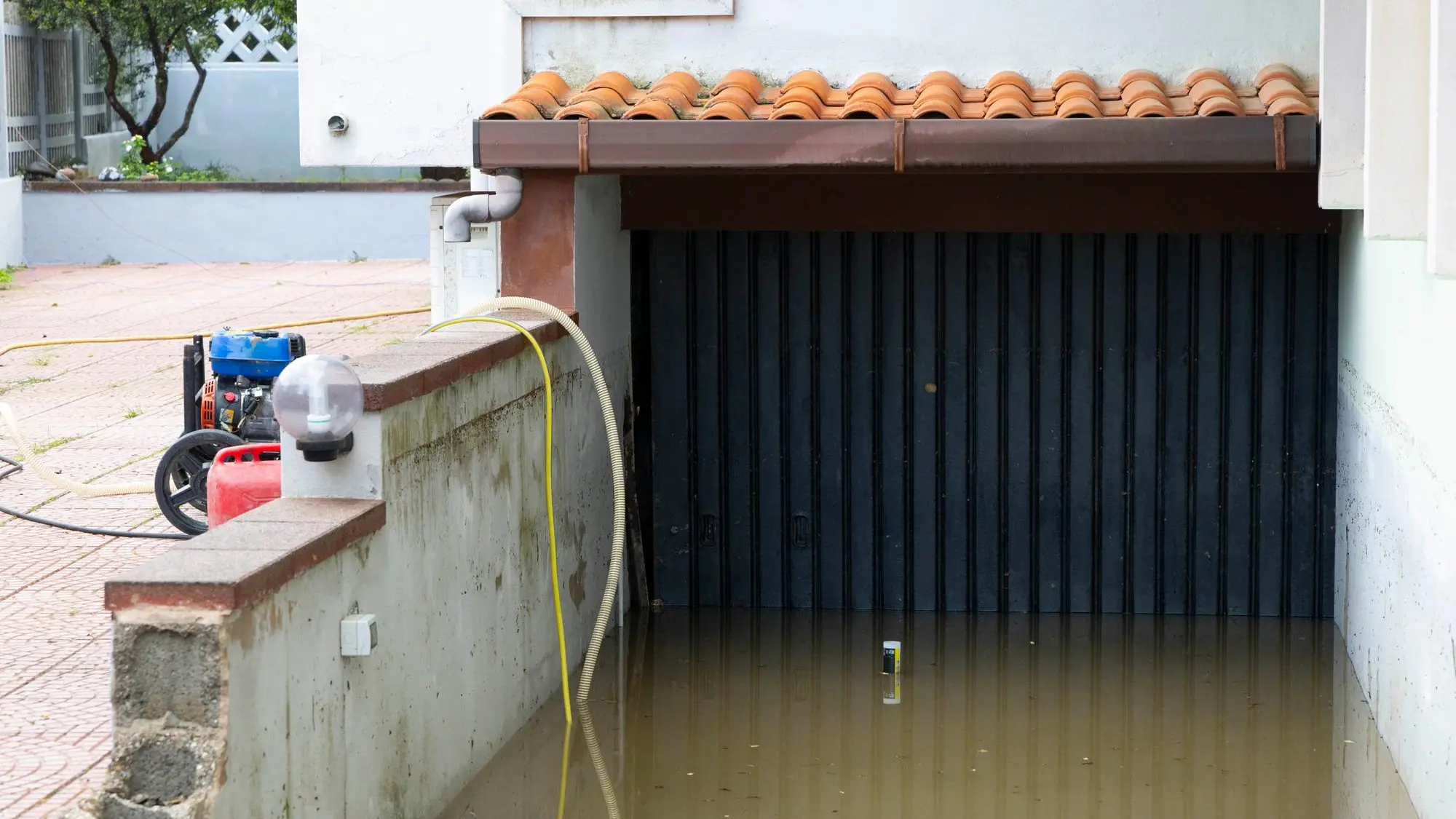 Enel cabins flooded, dozens of homes in the dark in Sulcis - L'Unione ...