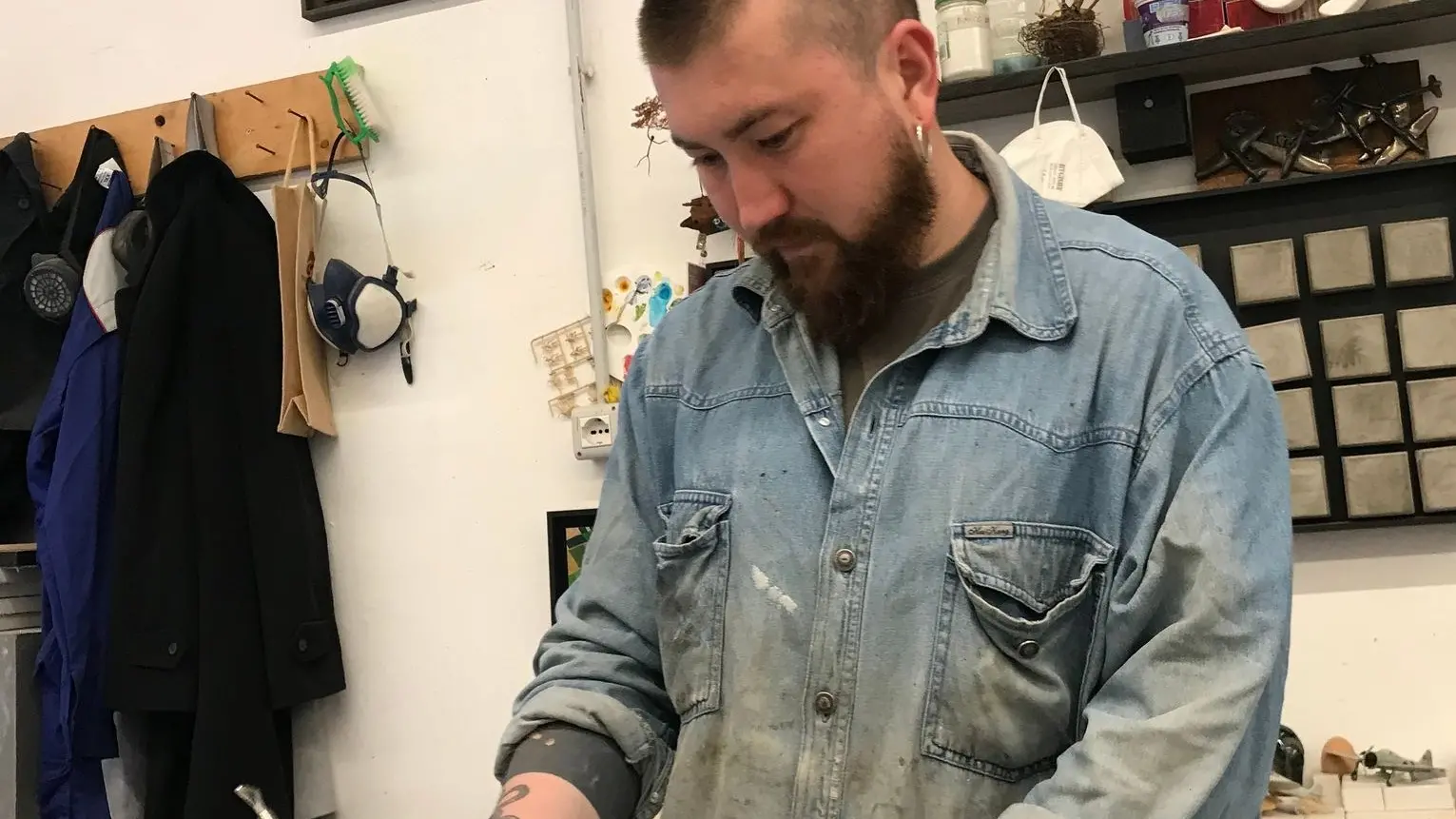 The sculpture for the 2022 Strega Award made in Sassari - L'Unione ...