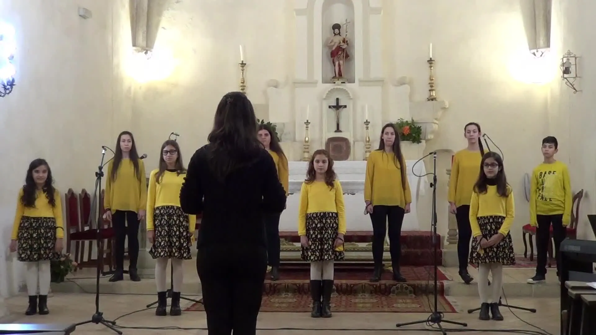 Il Piccolo Coro San Sperate ricorda la Shoah sulle note de "La vita è ...