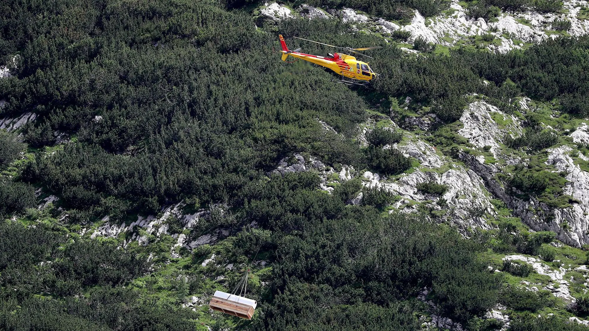 Record heat, all Alpine glaciers above zero degrees: «Critical ...